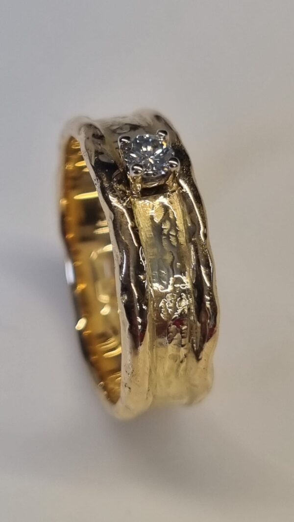 Beach Trouwringen - Facet Design