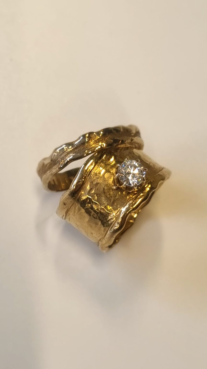 Beach Trouwringen - Facet Design