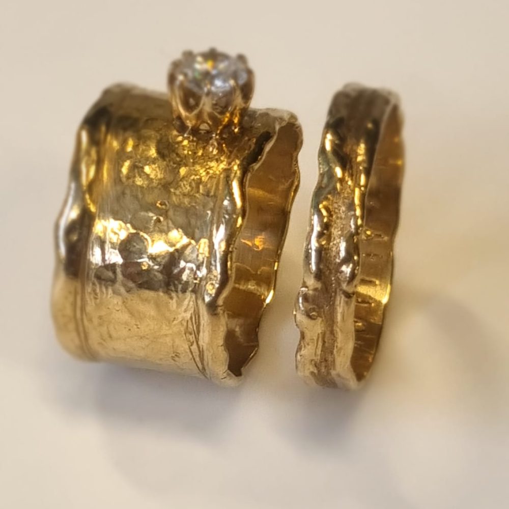 Beach Trouwringen - Facet Design